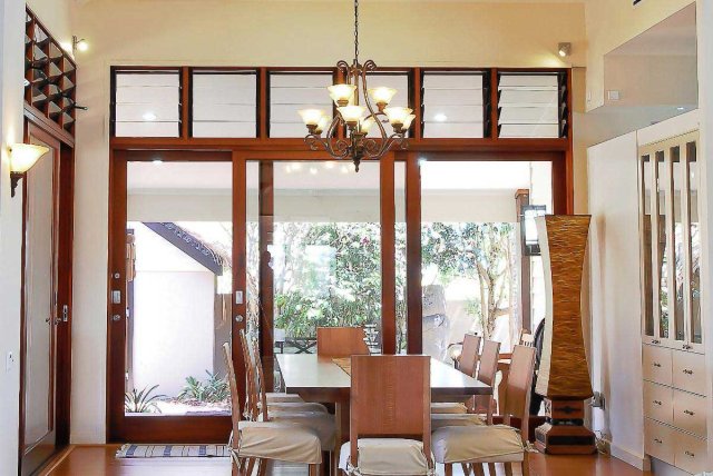 2 Sliding Doors Gallery