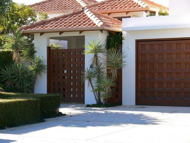 Contemporary Gates Gallery