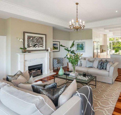 Mantlepieces Gallery